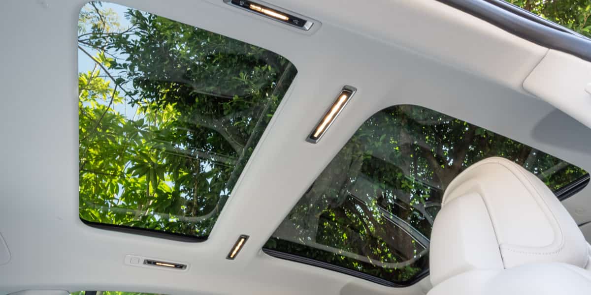 Otomobillerde Bulunan Sunroof ve Moonroof Hakkında Bilgiler - Koluman Newo